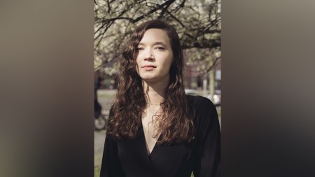 SR-Mediathek.de: Anna Mayr: "Die Stigmatisierung der Armut ist ...